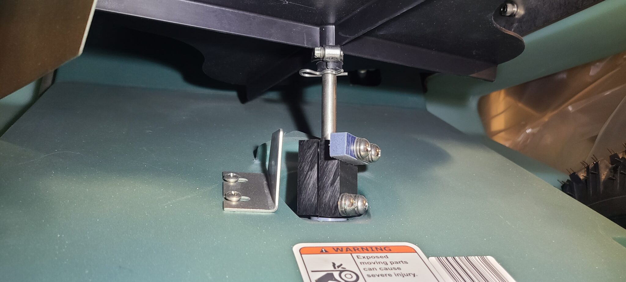 PermaGreen® Triumph Ride-On Spreader Sprayer | Features